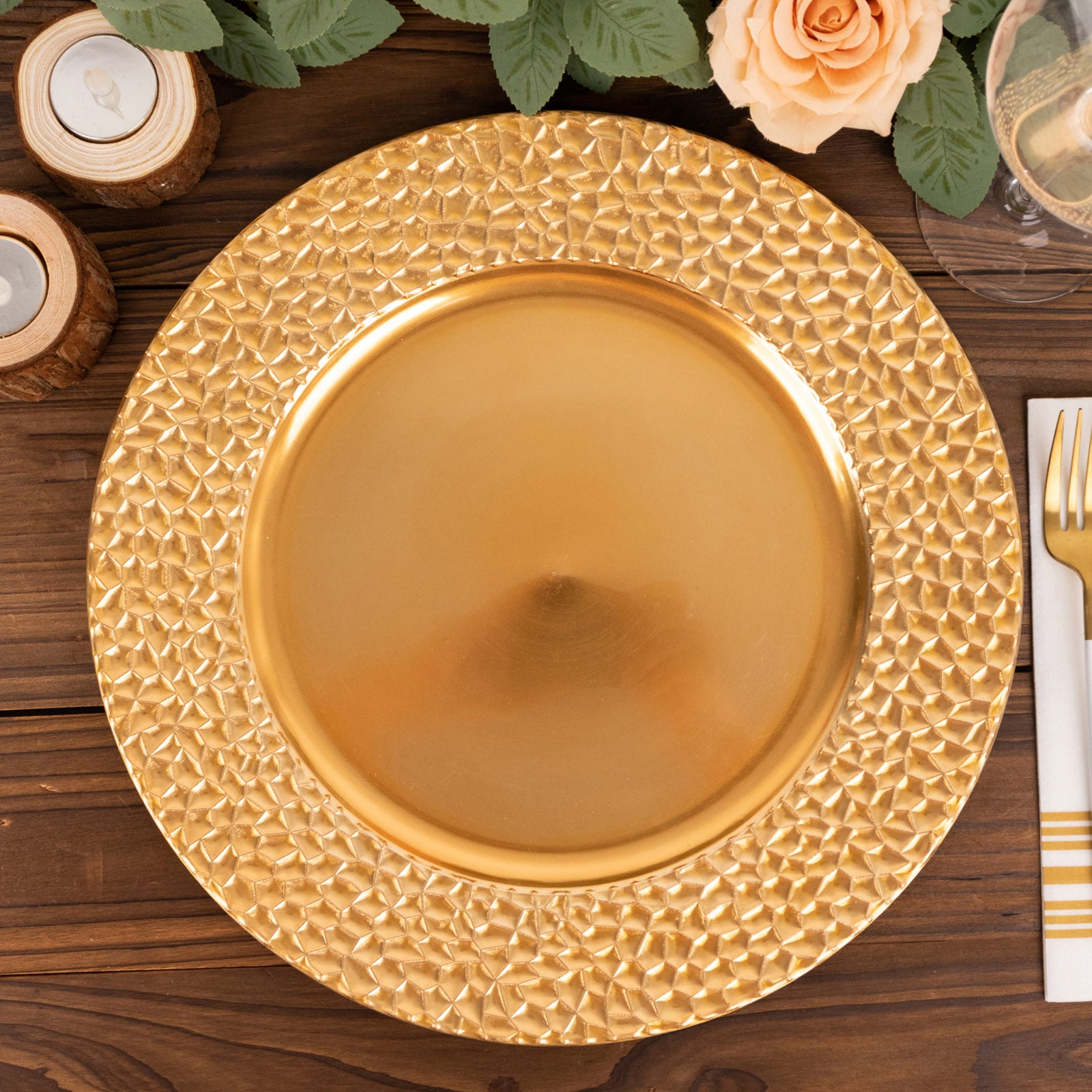 Gold Acrylic Charger Plates With Hammered Rim – eHomemart